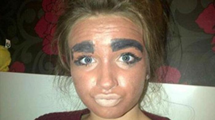 Bukannya Tambah Cantik, Alis Gagal Bentuk Justru Bikin Terlihat Lucu ...