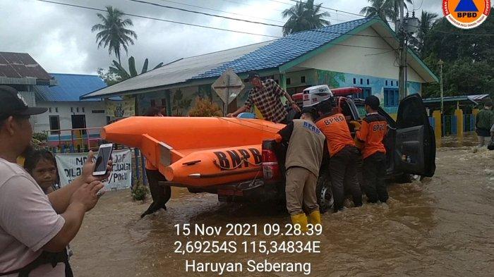 Sungai Meluap Haruyan Banjir, BPBD HST Data Warga Terdampak - Banjarmasinpost.co.id