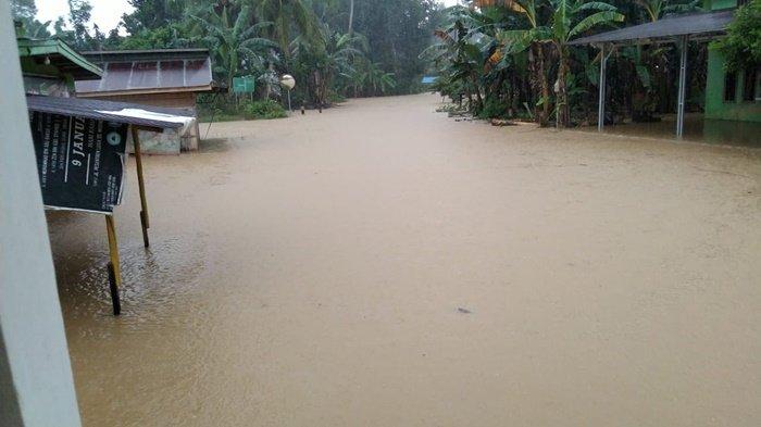 Warga 2 Desa Terdampak Luapan Sungai Haruai Kabupaten Tabalong ...