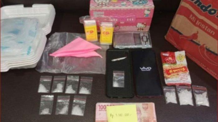 Narkoba Kalsel, Diduga Pengedar, 16, 81 Gram Sabu Ditemukan di Rumah Sopir di Hantakan HST ...