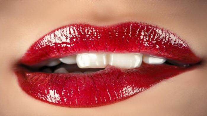 Bikin Bibir Lembab dan Merona Bak Bibir Bayi, Salah Satu Khasiat Madu ...