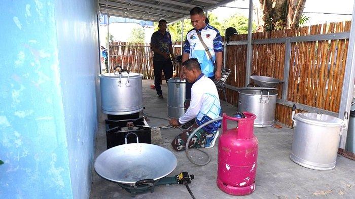 Dukung Program Makan Siang Bergizi Gratis, Lanud Sjamsudin Noor Siapkan Dapur Umum ...