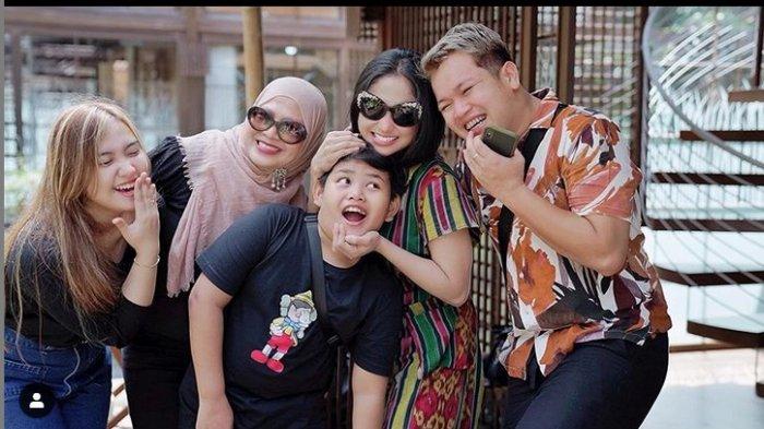 Dikenal Sebagai Pedangdut Kaya Raya, Dewi Perssik Rogoh Rp 1 Miliar ...