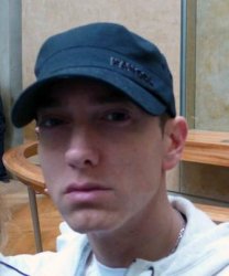 Dikabarkan Hanya Robot, Eminem Asli Diisukan Meninggal 2007 Lalu ...