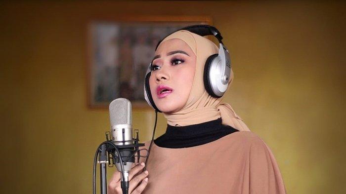 Jebolan D'Academy 2 Endah Mulai Terima Job Nyanyi di Banua Lima Kalsel - Banjarmasinpost.co.id