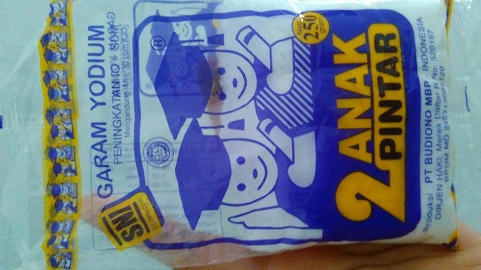Pedagang Ungkap Fakta Soal Garam Merek Dua Anak Pintar di Banjarbaru ...