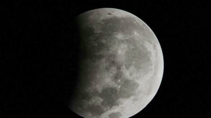 Fenomena Fase Bulan Perbani Awal Terjadi 10 Januari 2022, Simak ...