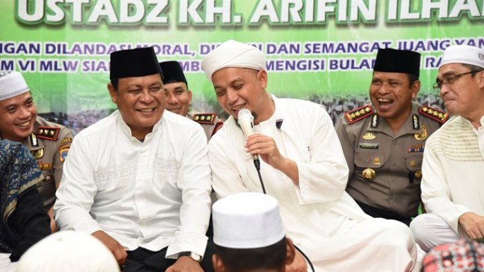 Teuku Wisnu dan Arie Untung Berikan Kabar KH Arifin Ilham Sakit, Alvin ...