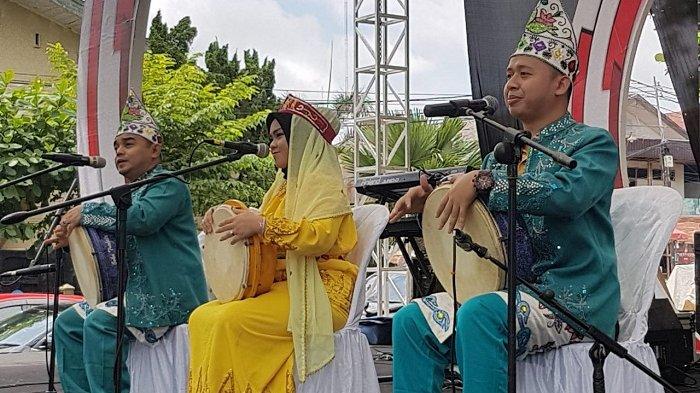 Begini Pemadihin Milenial Promosikan Madihin, Youtube dan Instagram ...