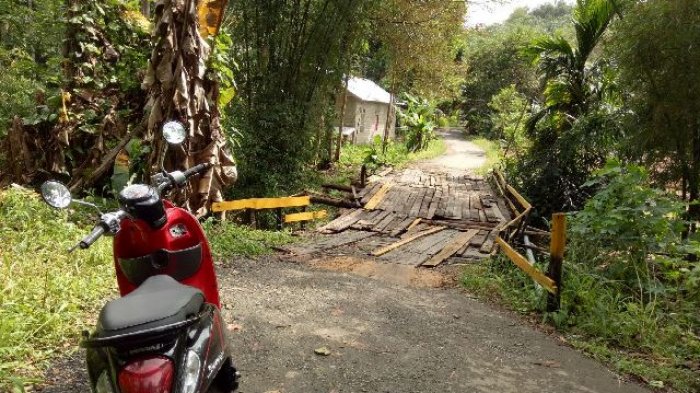 Duh, Meski Sudah Makan Korban Jembatan Layuh Belum Bisa Diperbaiki ...