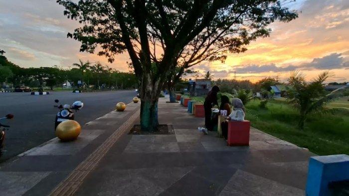 Kala Pedestrian Rantau Baru Jadi Tempat Nongkrong di Tapin, Ada Duduk ...