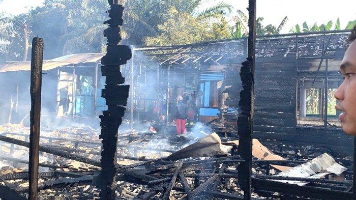 Kebakaran di Kalsel, Rumah Membara di Tarjun Kotabaru Saat Ditinggal ...