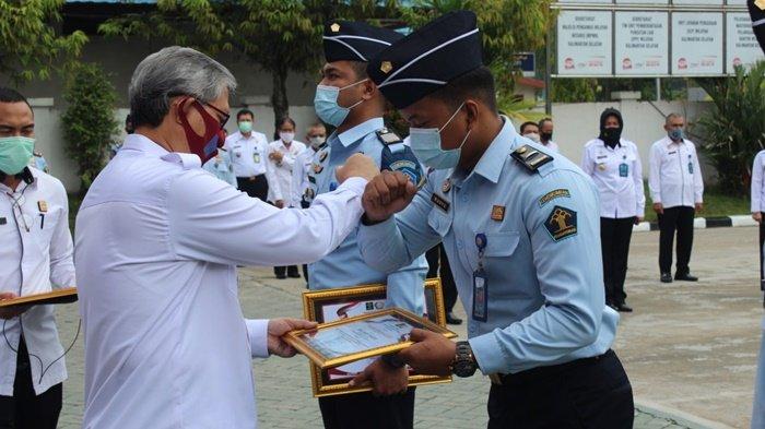 Gagalkan Penyelundupan Narkoba, 4 Petugas Dapat Penghargaan dari ...