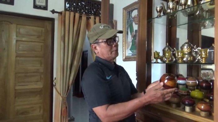 Pelajari Jenis Permainan Gasing Sejak 1970, Pria di Tapin Ini Koleksi ...