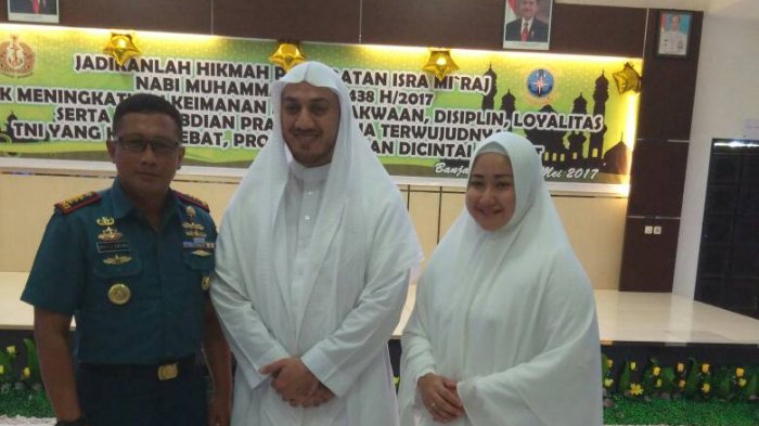 Syaikh Hussien Jaber Beri Siraman Rohani kepada Tentara di Mako Lanal Banjarmasin ...