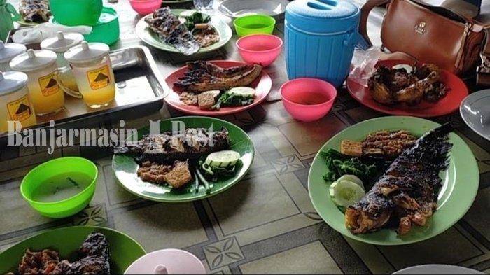Kuliner Kalsel, Sedapnya Ikan Bakar di Rumah Makan Tepi Danau PTPN ...