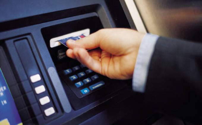 Jenis Mesin ATM Ini Bisa Jadi Sasaran, 3 Tips Terhindar Dari Skimming ...