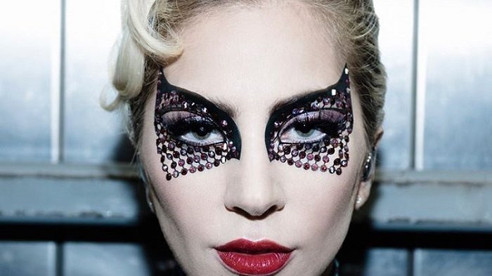 Mengaku Tak Bahagia Meski Namanya Kini Terkenal di Dunia, Lady Gaga ...