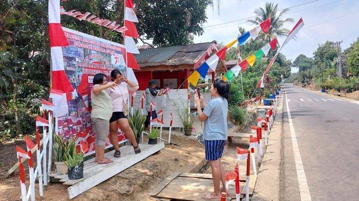 Semarak Sambut HUT ke-78 Kemerdekaan RI, Poskamling di Desa Warukin ...