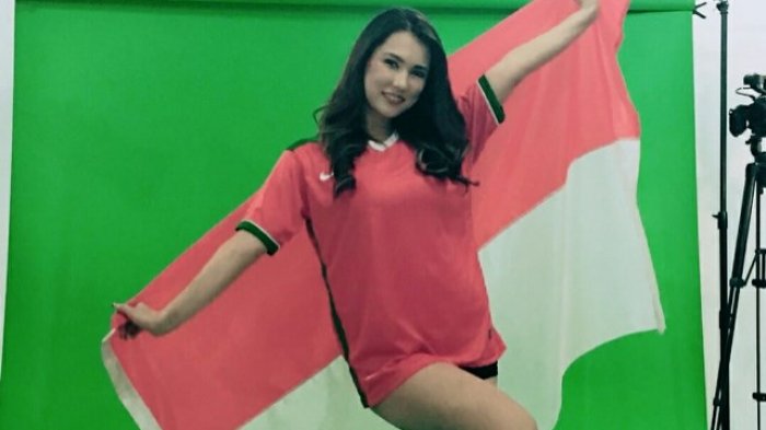 Viral! Mantan Bintang Porno Miyabi Pakai Baju Timnas Indonesia, Warganet: Naturalisasi Pak ...