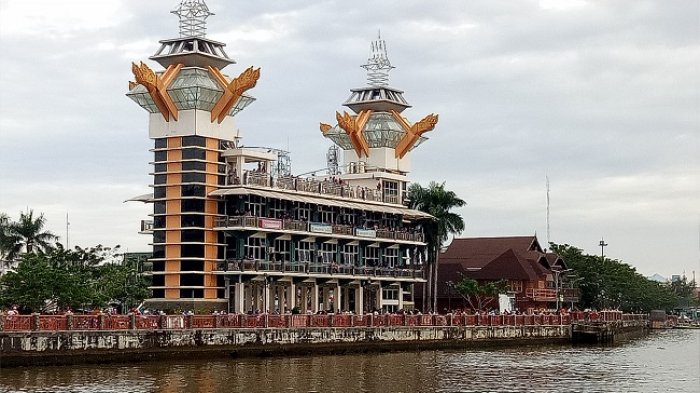 Kalo Ingin Nggak Ambruk Lagi, Pembangunan Atap Menara Pandang Harus Secanggih Ini ...