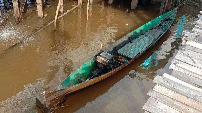 Mesin Kelotok Pencari Burung Terbakar di Daha Selatan Kabupaten HSS ...