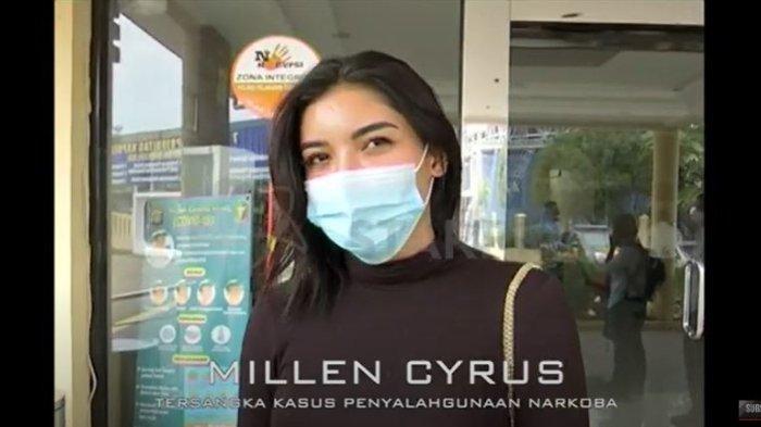 Penampilan Millen Cyrus Kala Shalat Jumat Bikin Salfok, Ponakan Ashanty ...