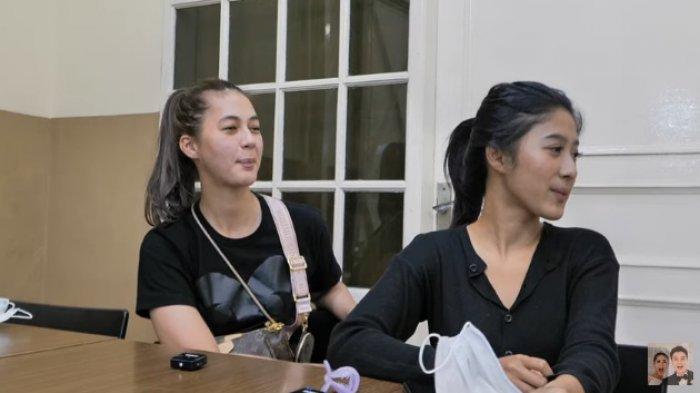 Reaksi Baim Wong Saat Bertemu Wanita Mirip Paula Verhoeven, Ibu Kiano ... Reaksi Baim Wong Saat Bertemu Wanita Mirip Paula Verhoeven, Ibu Kiano ...
