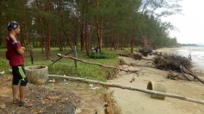 Waduh, Abrasi Objek Wisata Pantai Rindu Alam Tanahbumbu Mulai Parah ...
