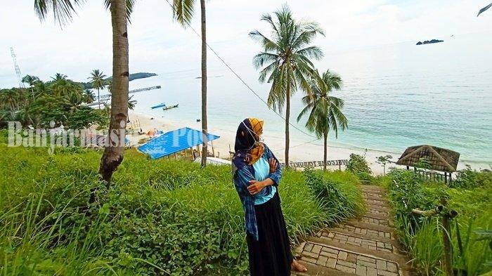 Wisata Kalsel, Pengunjung Pun Terkesan pada Keramahan Warga Pantai ...