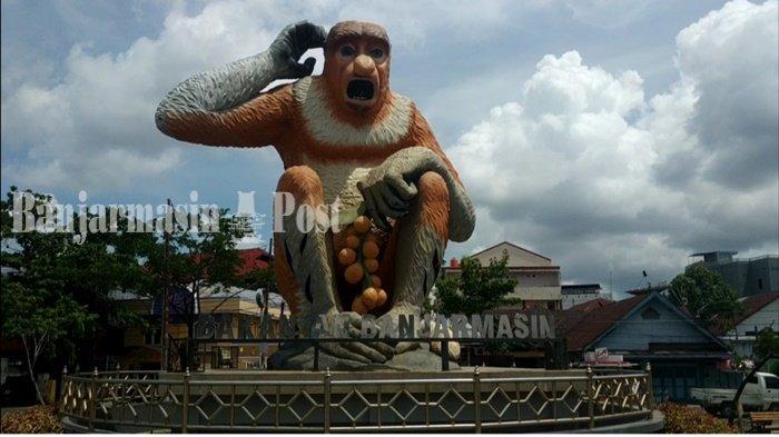 Lihat Patung Bekantan di Tepi Sungai Martapura, Ikon Kota Banjarmasin Kalsel yang Menawan ...