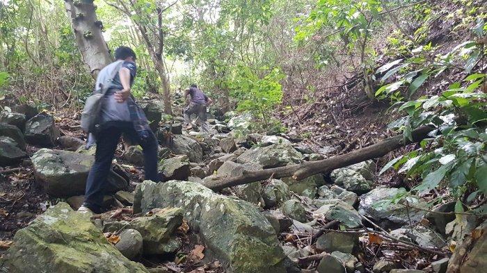 Gunung Birah Tanahlaut Kalsel Bukan Objek Wisata Biasa, Ada Kisah ...