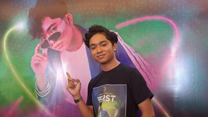 Lihat Gaya Necis Betrand Peto Jadi Anak SMA, Putra Ruben Onsu dan ...