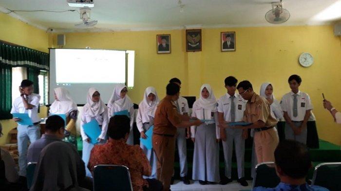 Meski Siswanya Lulus Seratus Persen, Begini Kepala SMAN 1 Banjarbaru Bakal Gembleng Siswanya ...