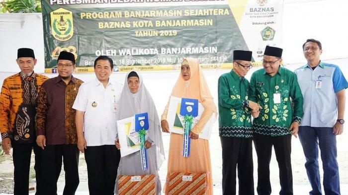 Bank Kalsel Konsisten Salurkan Bantuan ke Baznas Banjarmasin untuk Bedah Rumah Kaum Dhuafa ...