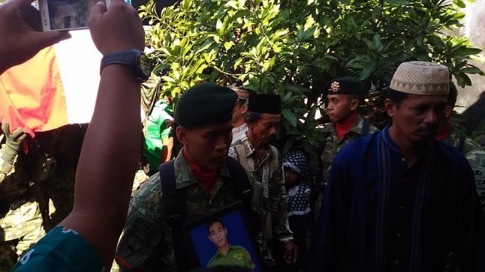 Keluarga Histeris! Korban Meriam Meledak Dimakamkan Meski Kuburan ...