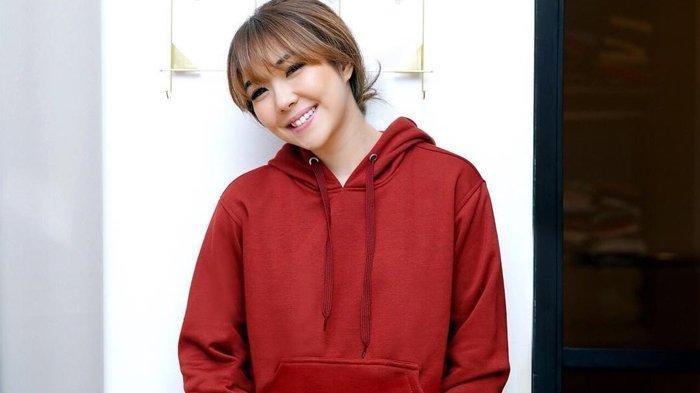 Seusai Foto Gisella Anastasia Seolah Tak Bercelana Viral, Video Pole Dance Eks Gading Marten ...