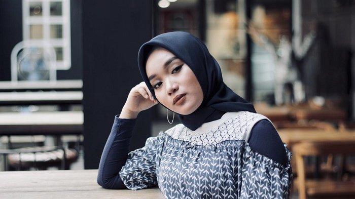 Ramaikan Pentas Amal di Siring Menara Pandang, Rina Aulia Sebut ...