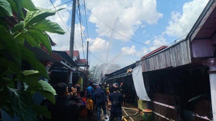 Pasca Kebakaran di Kebun Bunga Banjarmasin, Polisi Masih Belum Temukan ...