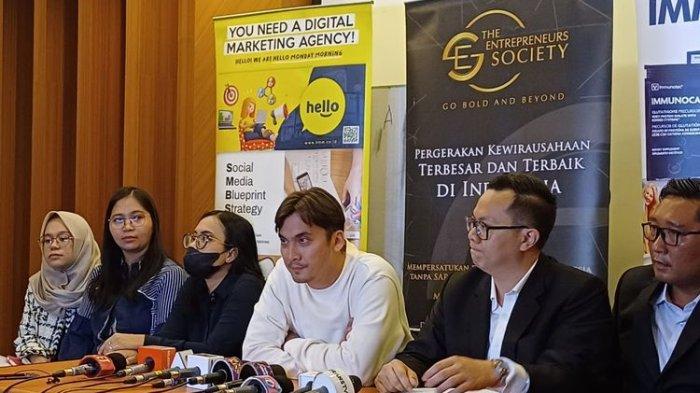 Akhirnya Rendy Kjaernett Bicara Soal Isu Selingkuh Syahnaz, Minta Maaf ... Akhirnya Rendy Kjaernett Bicara Soal Isu Selingkuh Syahnaz, Minta Maaf ...
