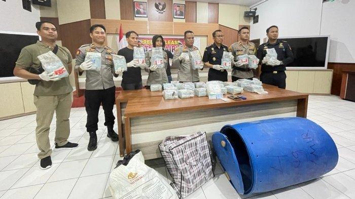 31 Kg Sabu dan 100 Pil Ekstasi Gagal Masuk Indonesia, Diseberangkan Pakai Perahu dari Malaysia ...