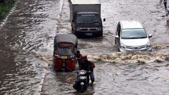 Mobil Terendam Banjir, Bagaimana Penanganannya? Simak Penjelasannya di Sini - Banjarmasinpost.co.id
