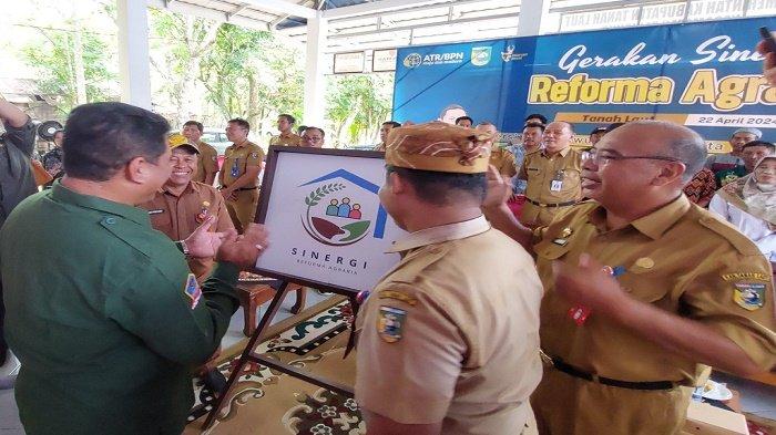 Warga Benua Tengah Antusias Ikuti Vicon Deklarasi GSRA, Pejabat Teras ...