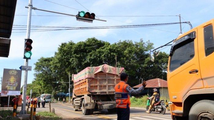Resmi Traffic Light di Simpang Empat BayPass Tapin Diberlakukan, Begini ...