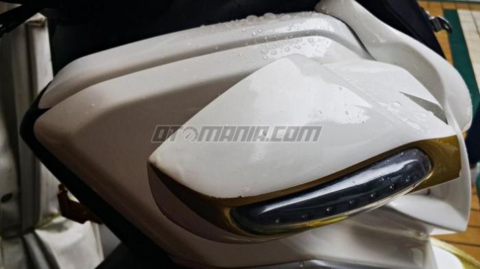 Yamaha NMAX Tampil Makin Gaya dengan Spion Lipat - Banjarmasinpost.co.id