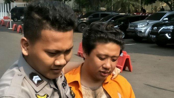 Dikenal Suka Bohong, Karakter Asli Suami Rey Utami, Pablo Benua ...