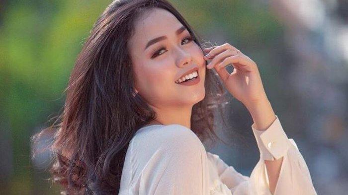 TikTok Tenny Amelia Putri Bahas Konten Horor, 3 Bulan Tembus 1,4 juta ...
