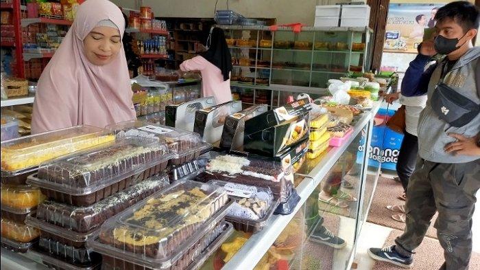 Kuliner Kalsel : Pusat Oleh-oleh di Barabai, Ada Kue Lam, Apam Hingga ...