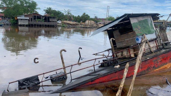 Kasus Tumpahan Minyak di Sungai Alalak, Polres Batola Tunggu ...