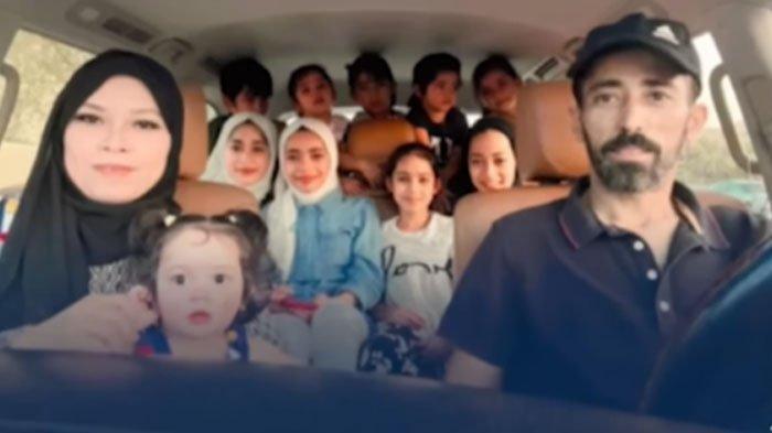 Viral Sosok Wanita asal Subang 36 Tahun Miliki 11 Anak dari Suami Bule, Berharap Bisa Pulang ...